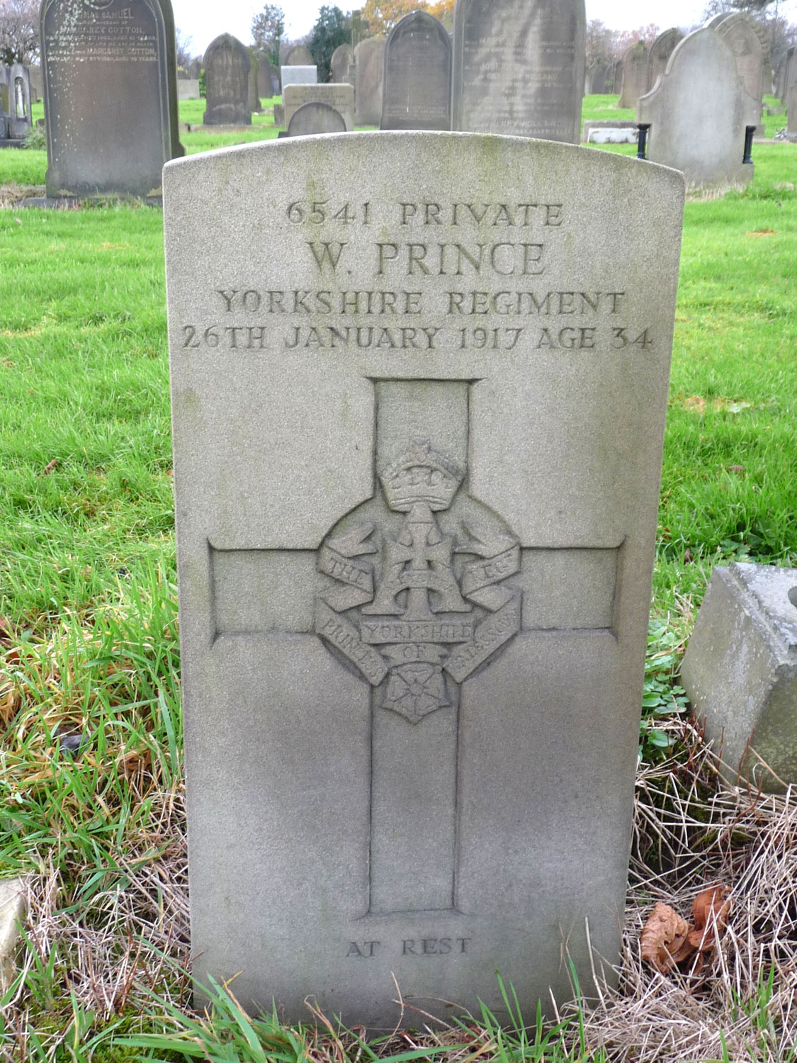 The Yorkshire Regiment War Gravesm - Bolton (Heaton) Cemetery
