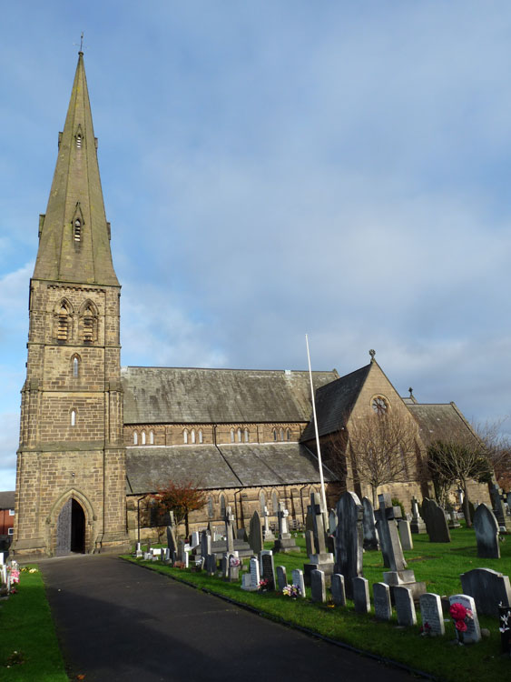 The Yorkshire Regiment War Graves - Lytham (St. John the Divine) Churchyard