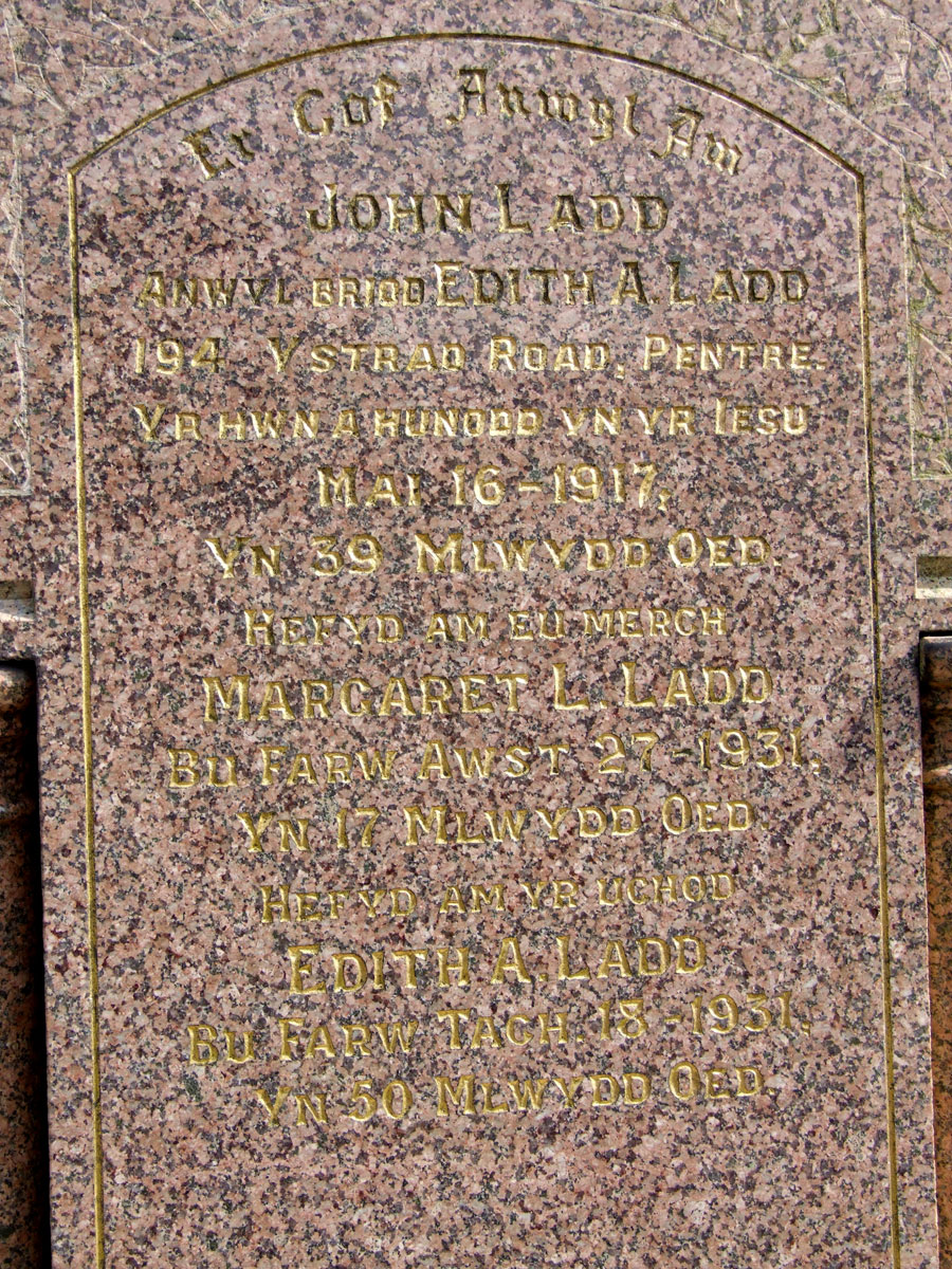 The Yorkshire Regiment, WW1 Remembrance - War Graves