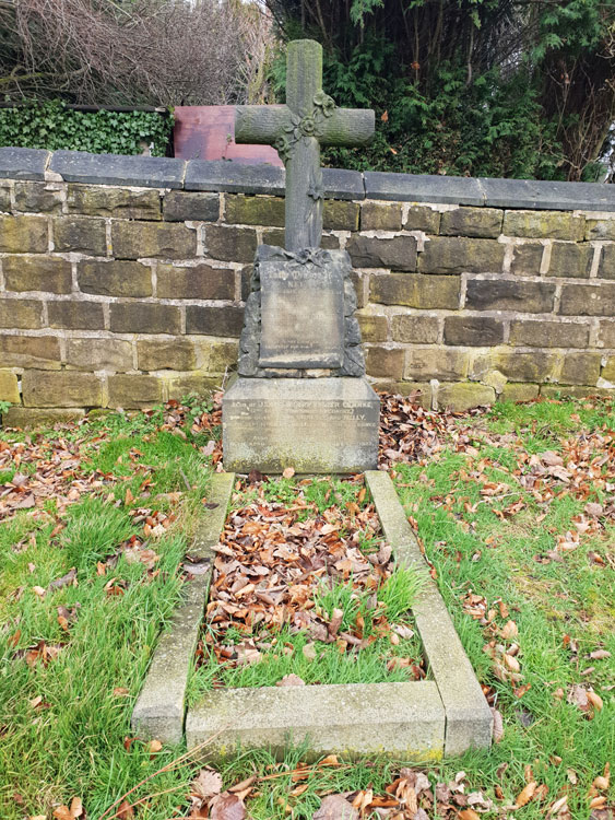 The Yorkshire Regiment, Local War Memorials