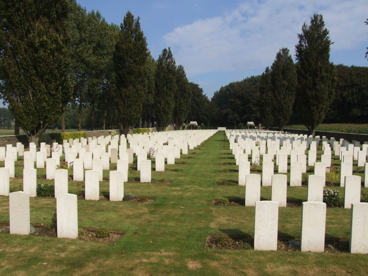 The Yorkshire Regiment, WW1 Remembrance - War Graves and Cemeteries ...