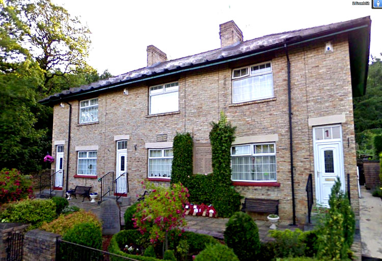 The Yorkshire Regiment, Local War Memorials